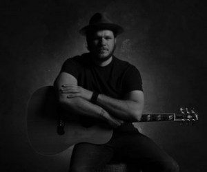 Album Review – Jason Eady’s “Daylight & Dark” - Saving Country Music