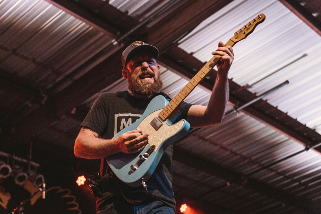 Turnpike Troubadours Ring In 6th Annual Dia Del Gallo at Floore’s ...