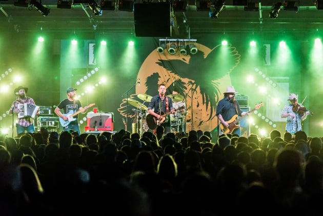 Turnpike Troubadours Ring In 6th Annual Dia Del Gallo at Floore’s ...