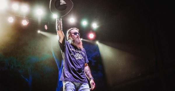 Album Review – "Lifers" By Cody Jinks | Saving Country Music
