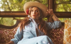 Sierra Ferrell Announces Spring 2023 Tour - Saving Country Music